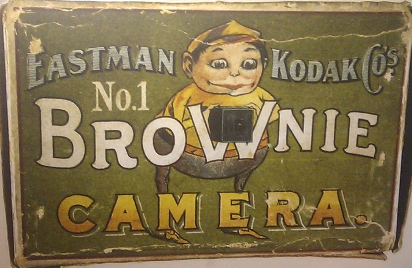 The Kodak Brownie Camera (1900's) - Geek Slop