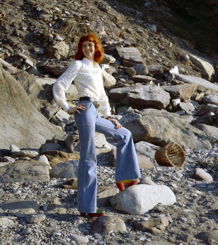 The Bell Bottom Pants Fad Of The 1970's - Geek Slop
