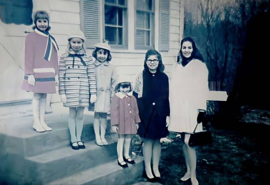 History Of The Perron Family And The Harrisville Haunting (true Story ...