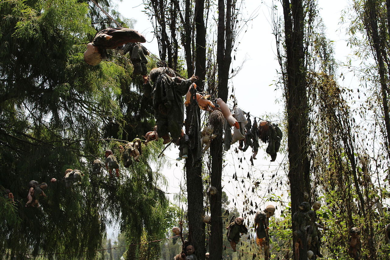 "Island Of The Dolls" - Site Of Little Girl's Death Is Adorned With ...